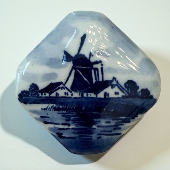 Delft | Jewelry | Vintage Delfts Holland Blue White Porcelain Windmill ...